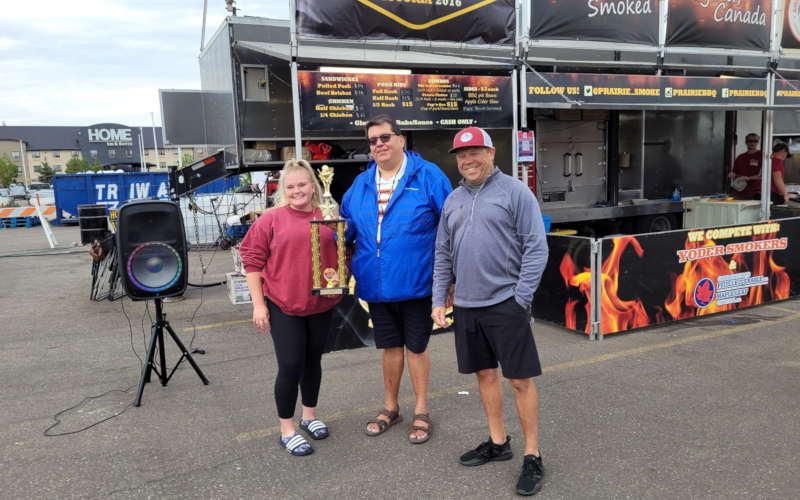 RibFest Draws Crowds for Fall-off-the-Bone Fun - SwiftCurrentOnline.com ...