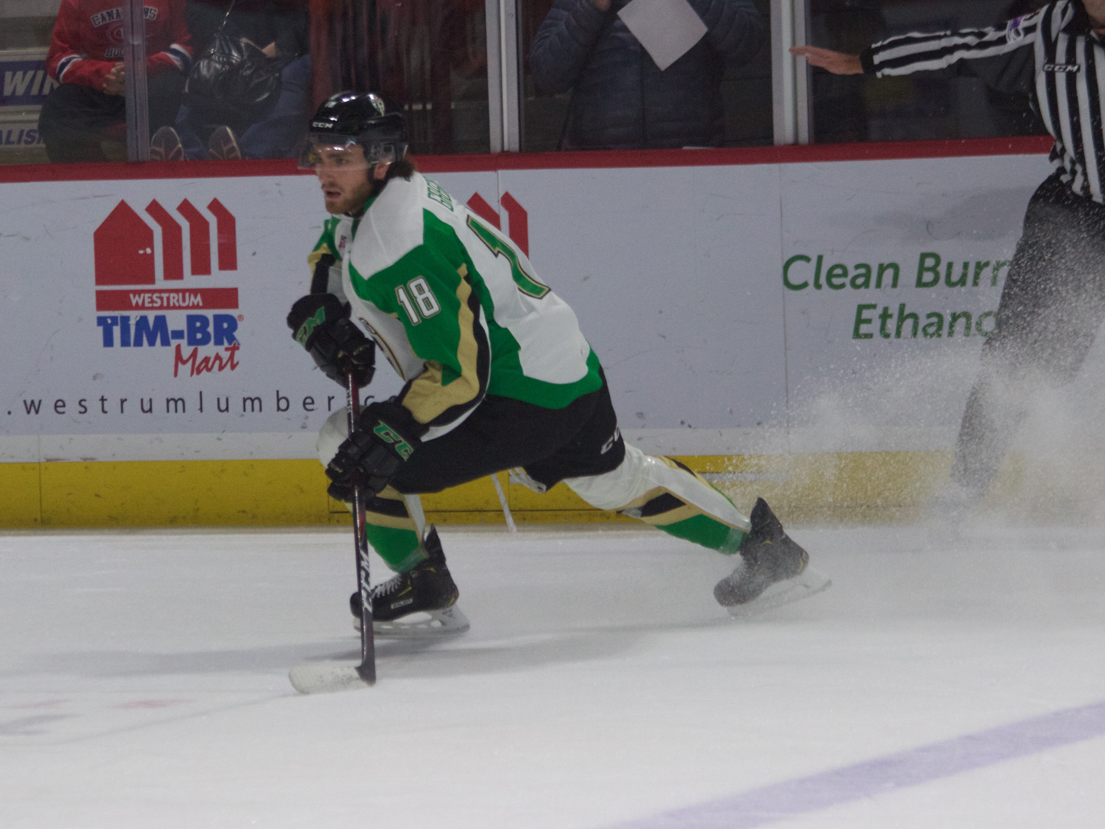 WHL Playoffs: Raiders Even Up in East; Giants in Control of West ...