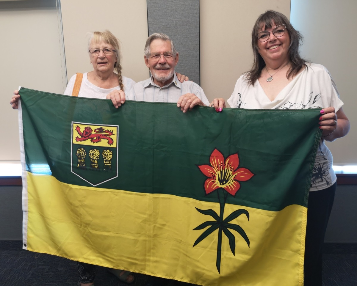 Anthony Drake Visits The Eagle - SwiftCurrentOnline.com - Local news ...