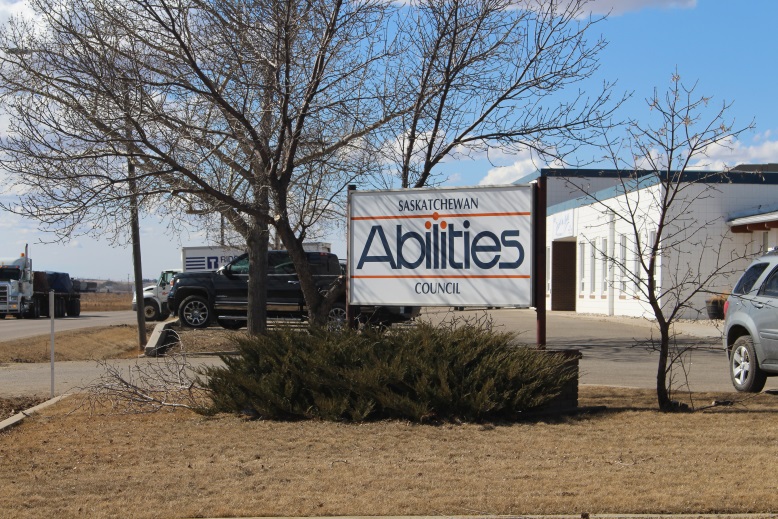 Sask Abilities Council renews recycling contract - SwiftCurrentOnline ...