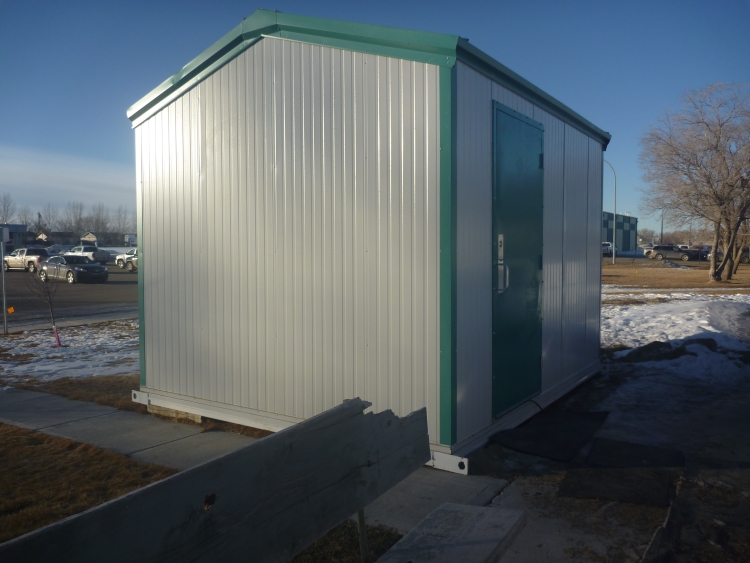 Warming Up at the Outdoor Rink in Shaunavon - SwiftCurrentOnline.com ...