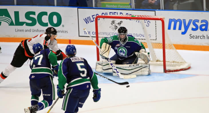 Broncos ground Rockets to open BC trip - SwiftCurrentOnline.com - Local ...