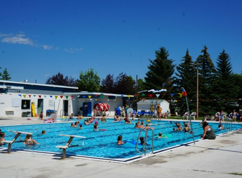Outdoor pool season arrives in Swift Current - SwiftCurrentOnline.com ...