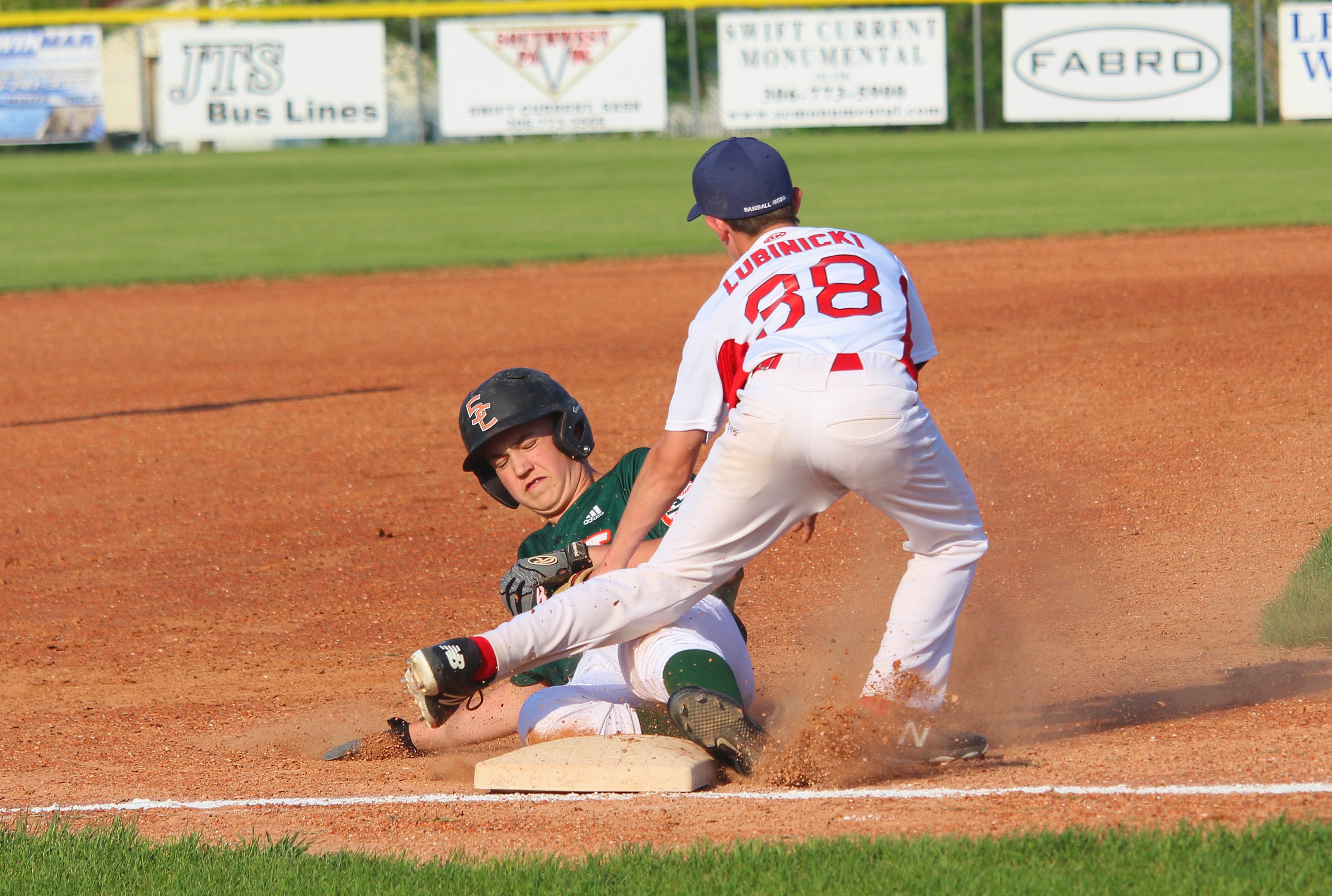 Bantam AAA 57s split weekend double-headers - SwiftCurrentOnline.com ...