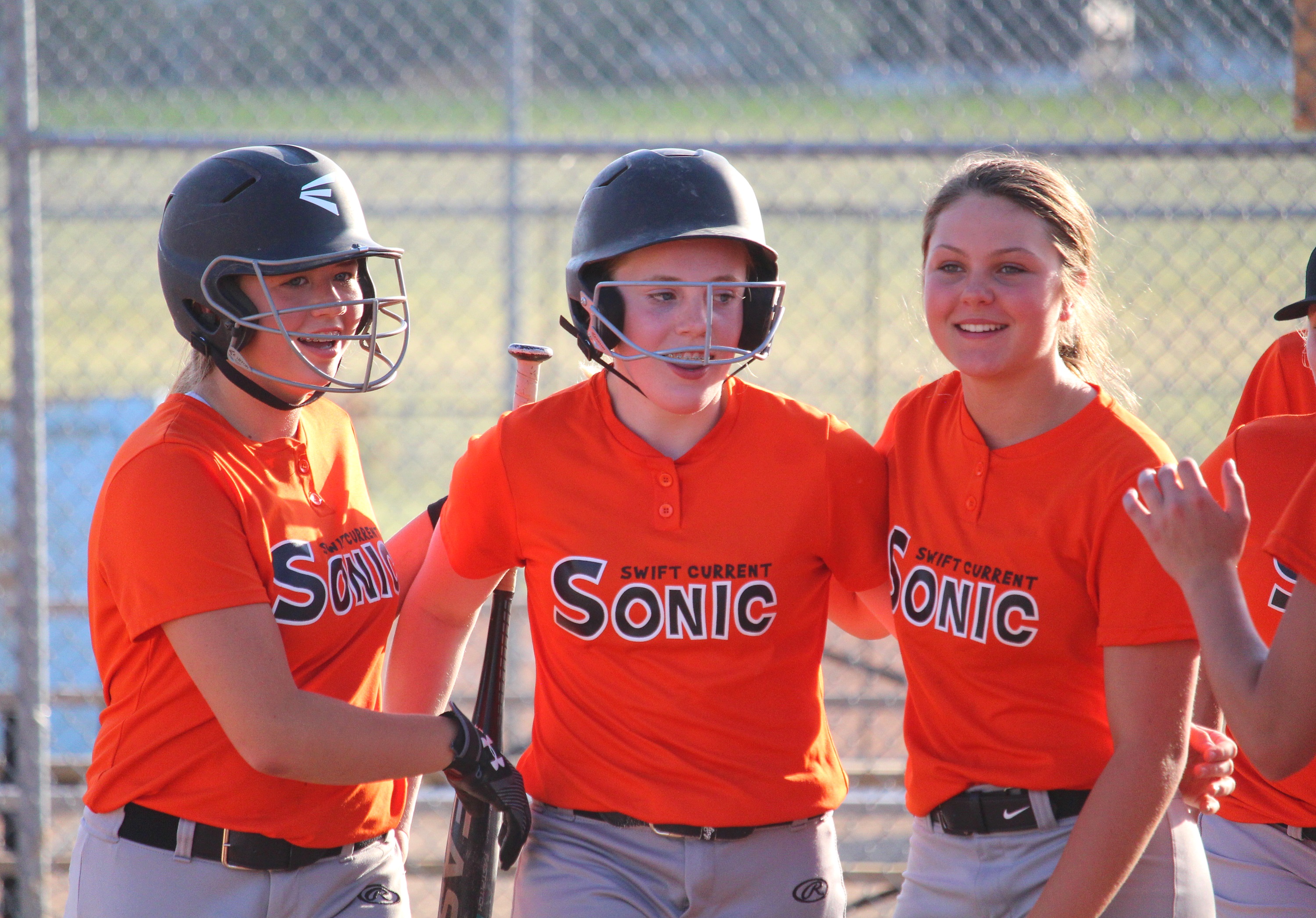 Pee Wee Sonic take two of three as provincial hosts ...