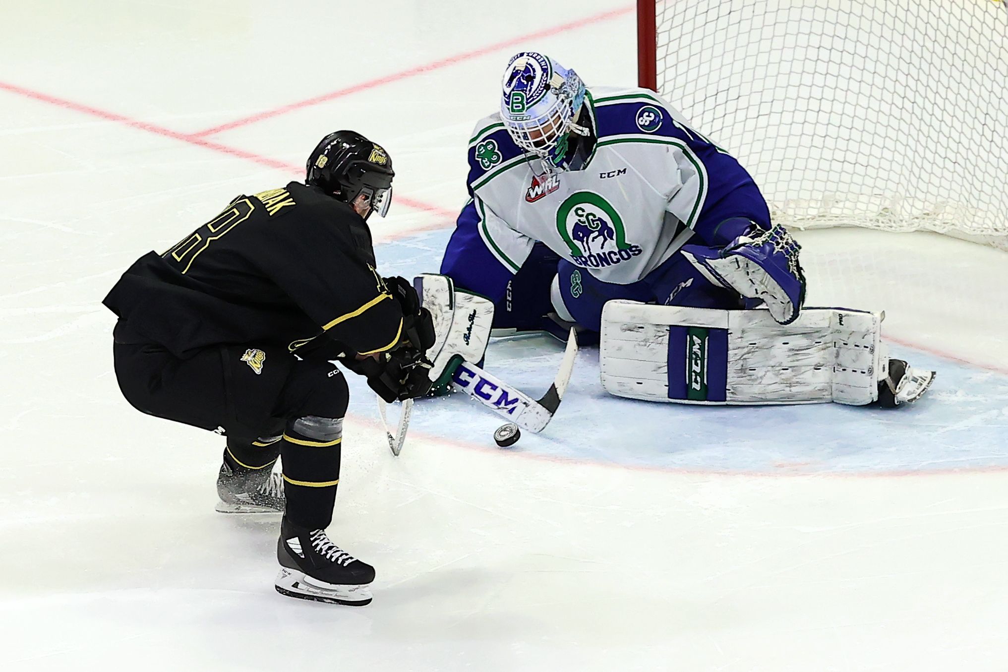 Poulter shines as Broncos blank Brandon - SwiftCurrentOnline.com ...